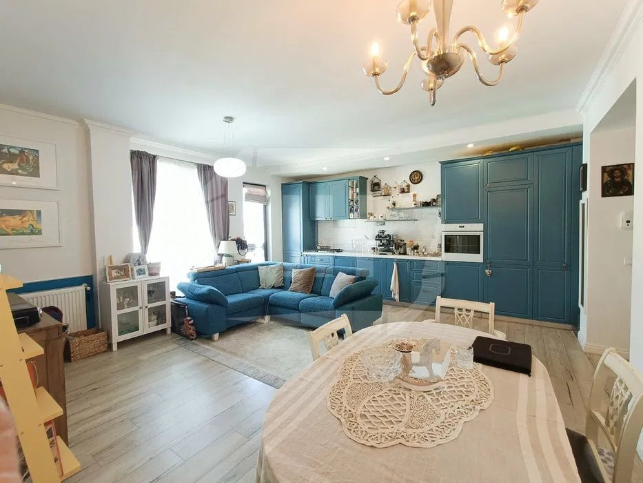 Apartament 3 camere, 2 bai, 2 parcari, etaje intermediar, la cheie, in ...